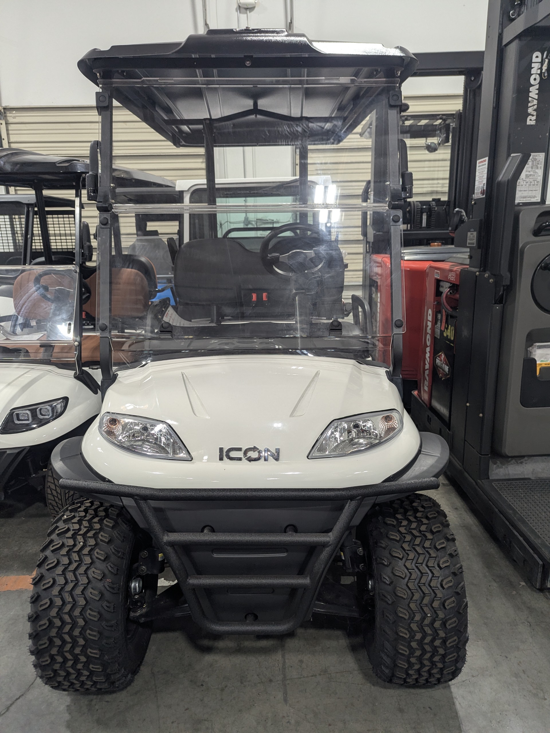 2024 ICON Electric Vehicles i40 | CartFinder
